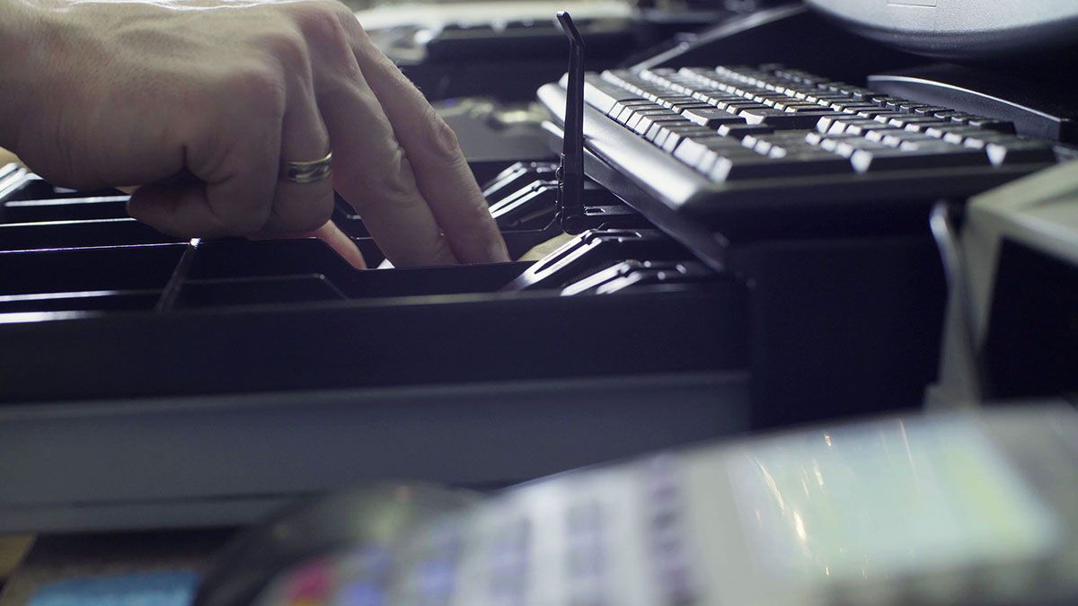 Why Cash Remains the Best Payment Option for Retailers and Consumers ...
